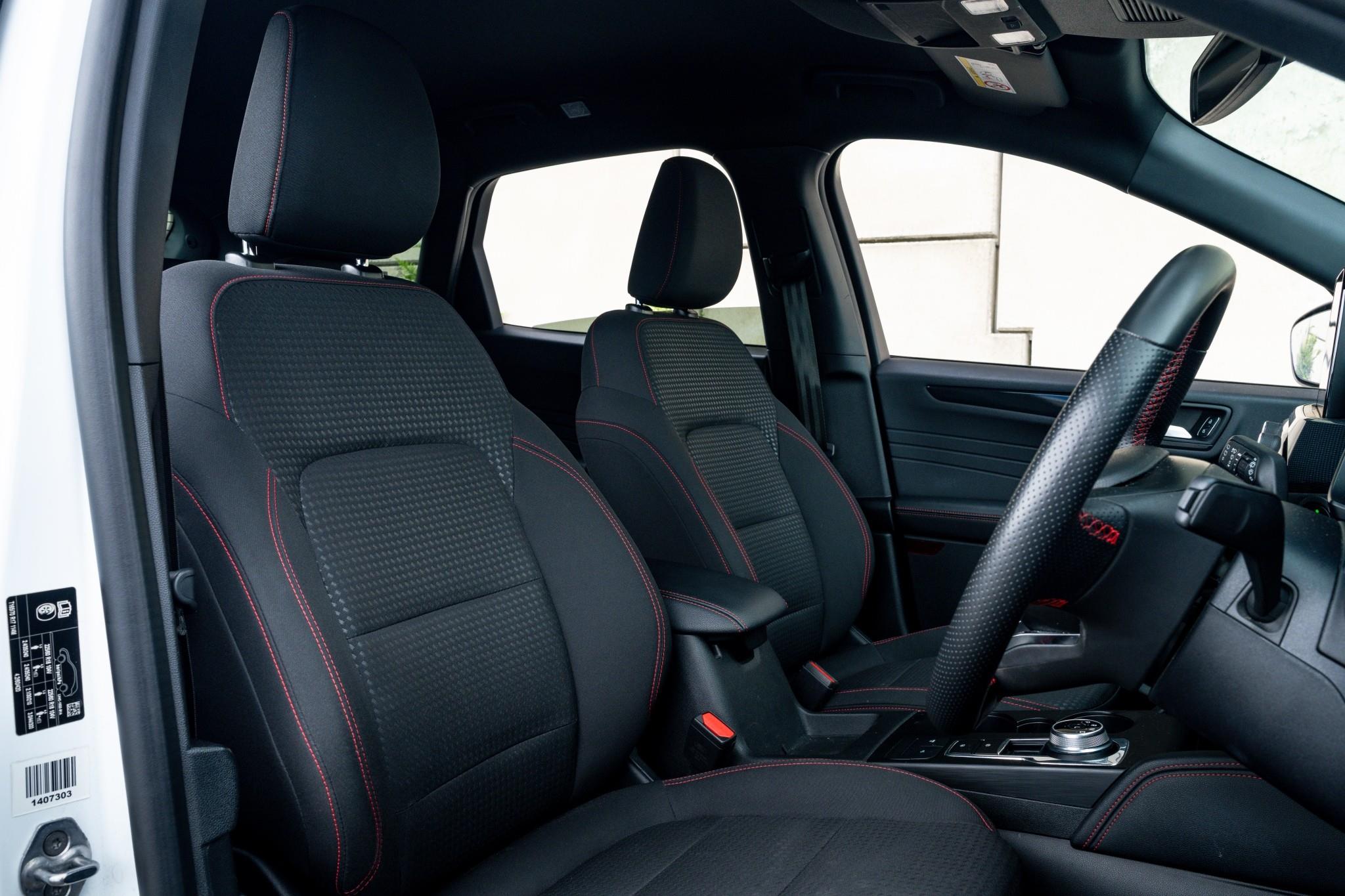 Ford Escape ST-Line 2.5P Hybrid AWD FHEV - Used Cars | Team Hutchinson ...